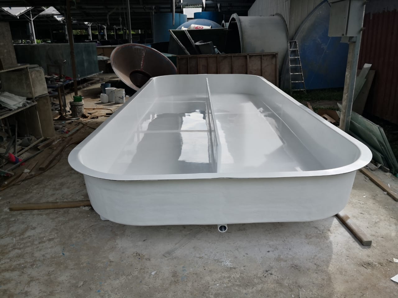 Raceway Tank : Raceway Tank